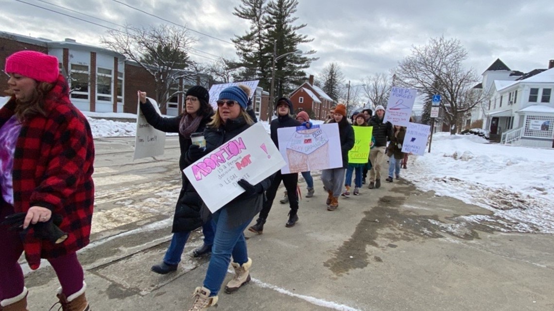 Women's March in Maine draws dozens to local communities ...
