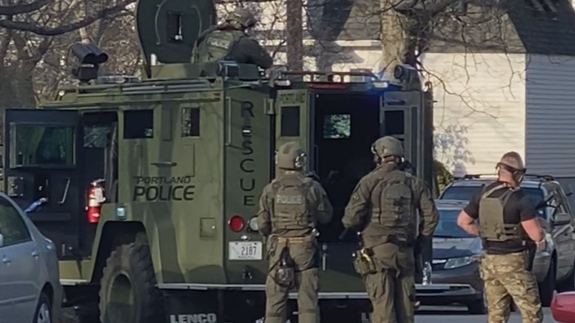 South Portland High School student, father arrested in FBI search ...