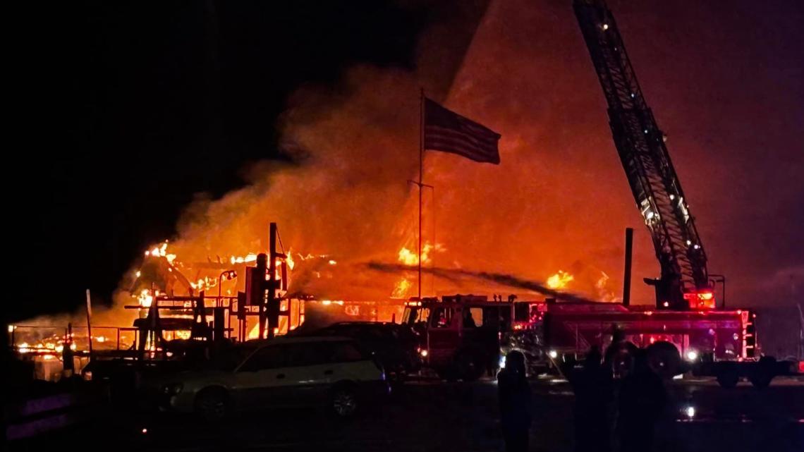 Crews respond to Schooner Landing Restaurant and Marina fire ...