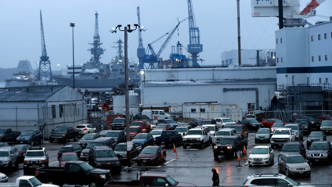 Navy shipbuilders' union approves contract at BIW in Bath, Maine ...