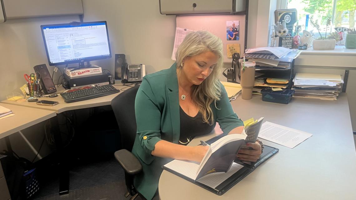 Maine's first elder justice investigator works to fight crime against seniors | newscentermaine.com