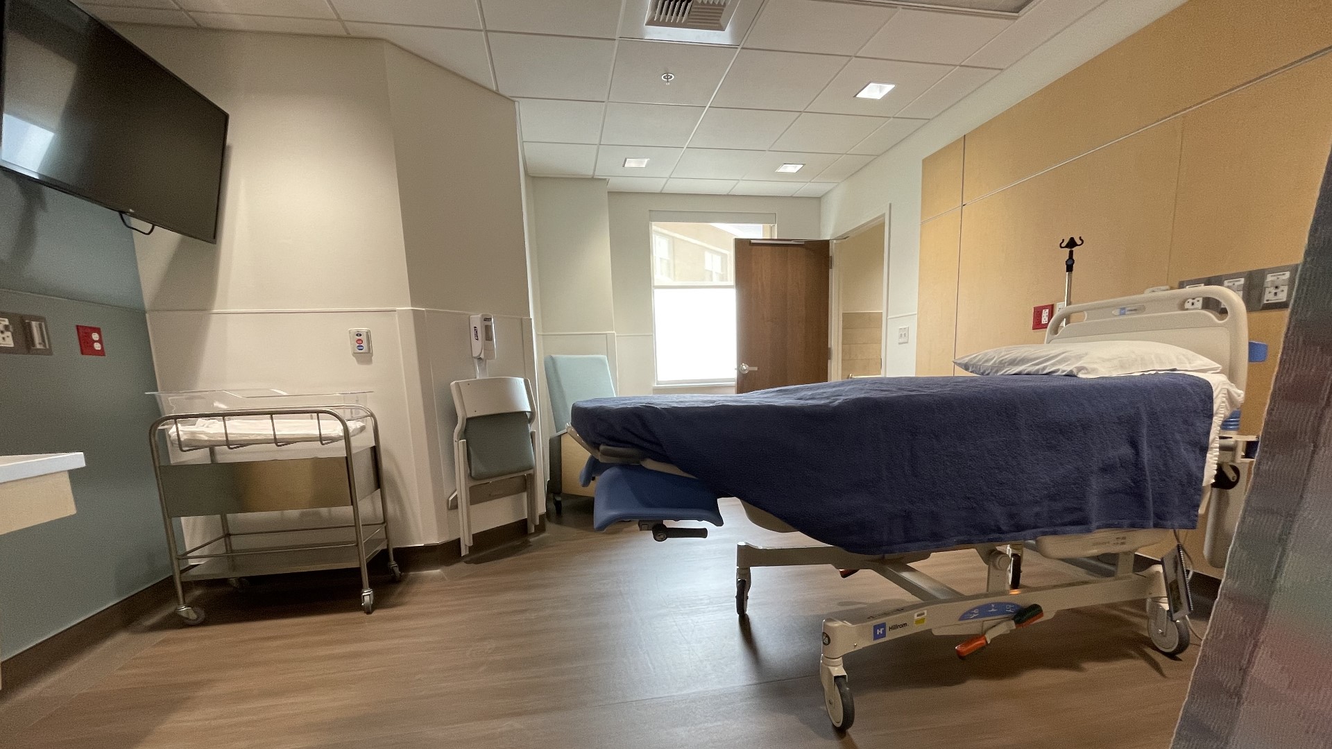 Ribbon cutting held for new birthing center in Ellsworth, Maine ...