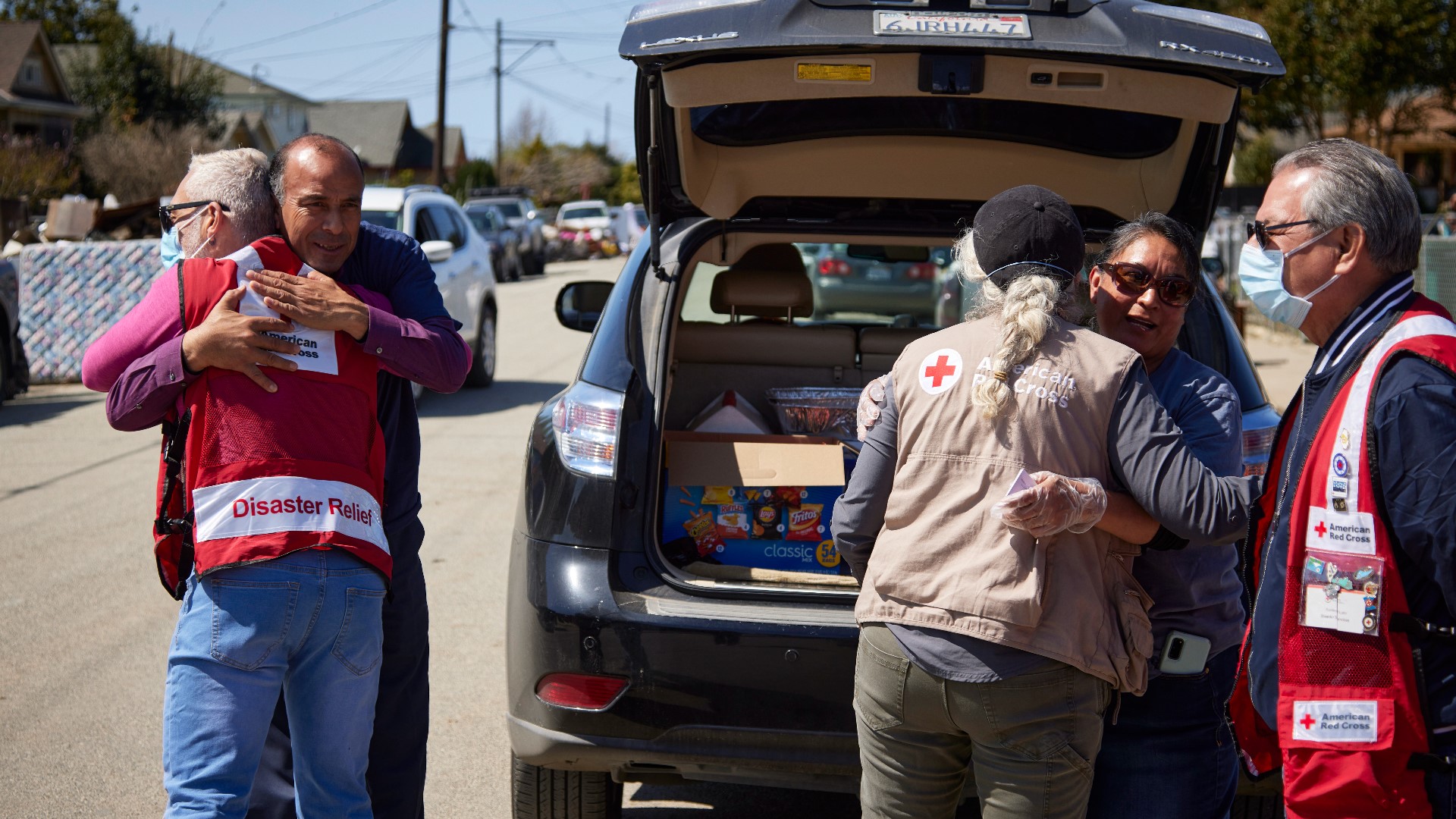 How to volunteer with relief efforts after natural disasters ...