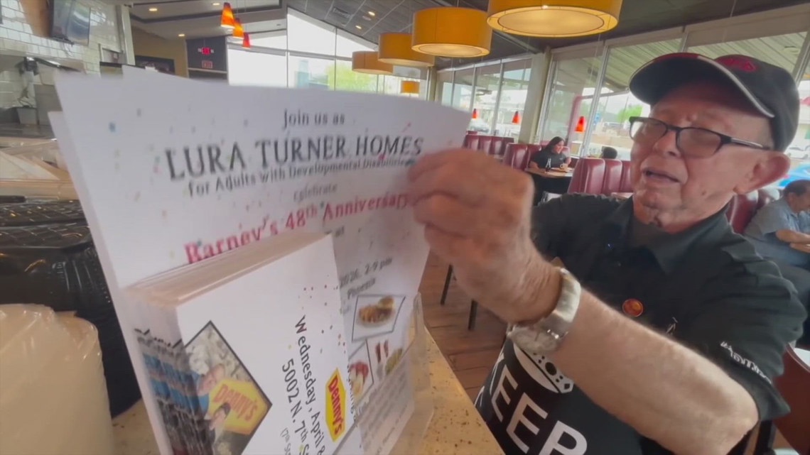 Arizona Denny’s busboy marks 48 years on the job | newscentermaine.com