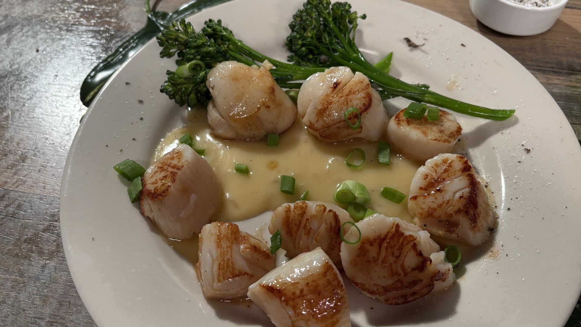A one-pan scallop recipe using fresh Maine scallops | newscentermaine.com