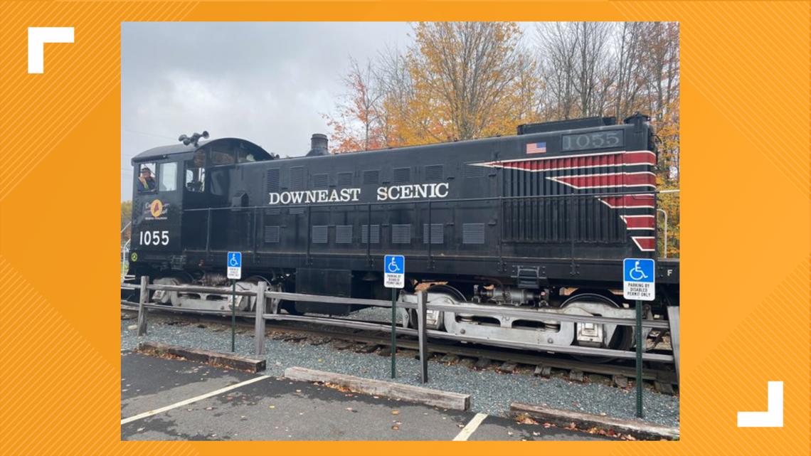 Downeast Scenic Railroad's annual Pumpkin Train makes a return ...