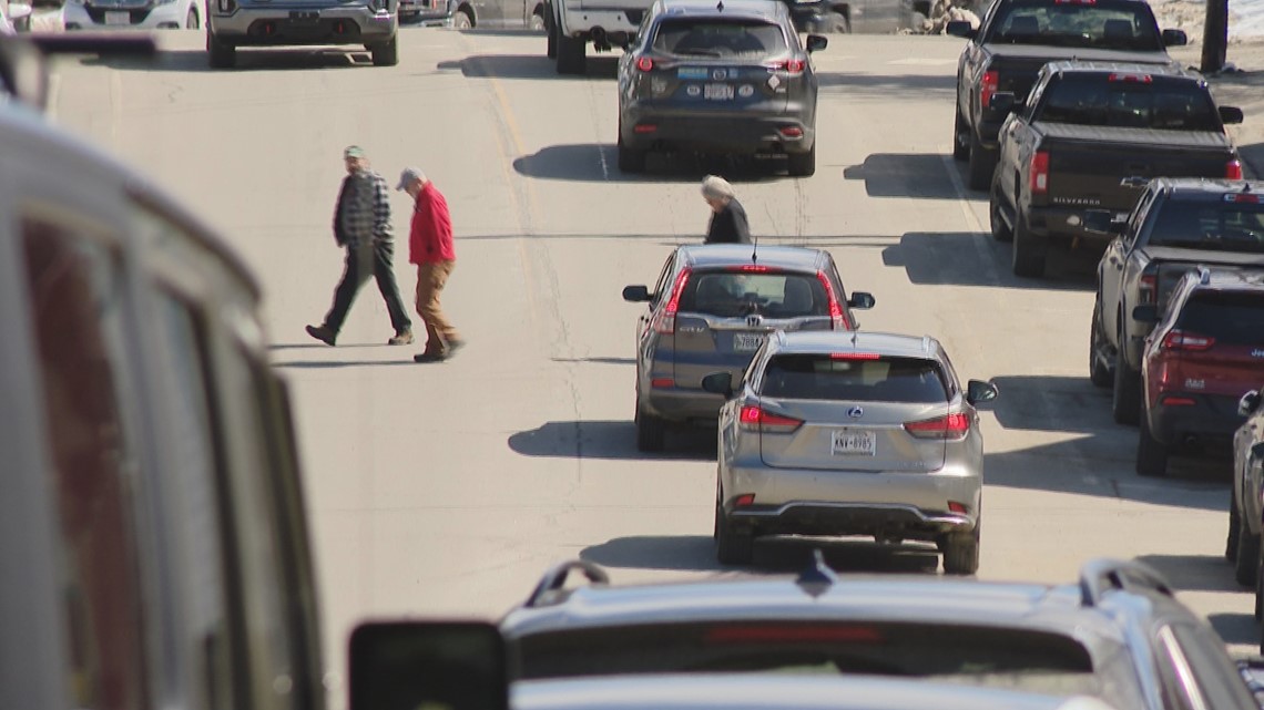 Rangeley filling with crowds ahead of eclipse | newscentermaine.com