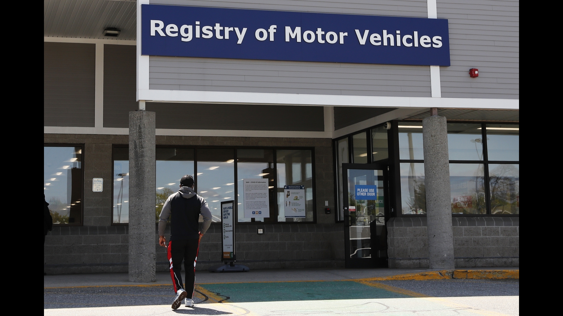 Former Massachusetts State Police sergeant guilty of bribery in CDL ...