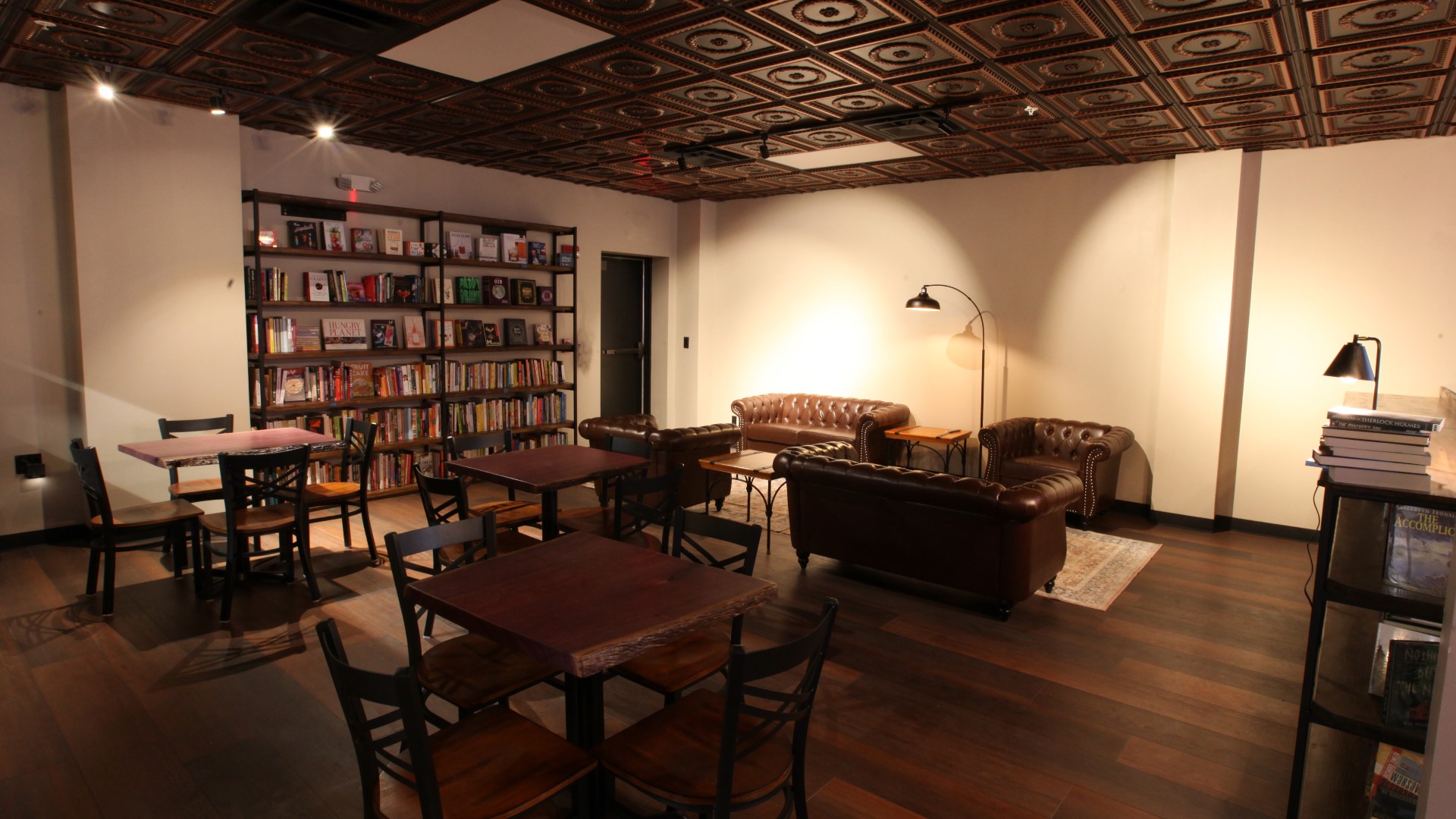 Portland gets new coffee shop and book bar | newscentermaine.com