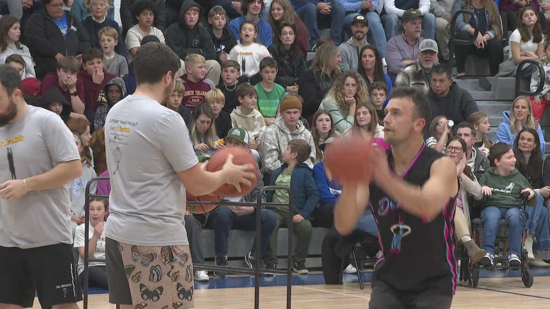 Saco Middle School PE teacher scores new Guinness World Record ...