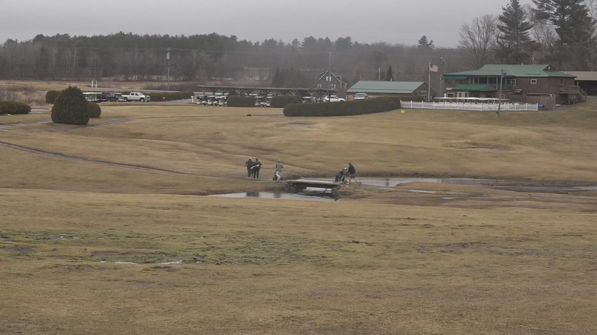 Maine golfers enjoy early start to golf season | newscentermaine.com