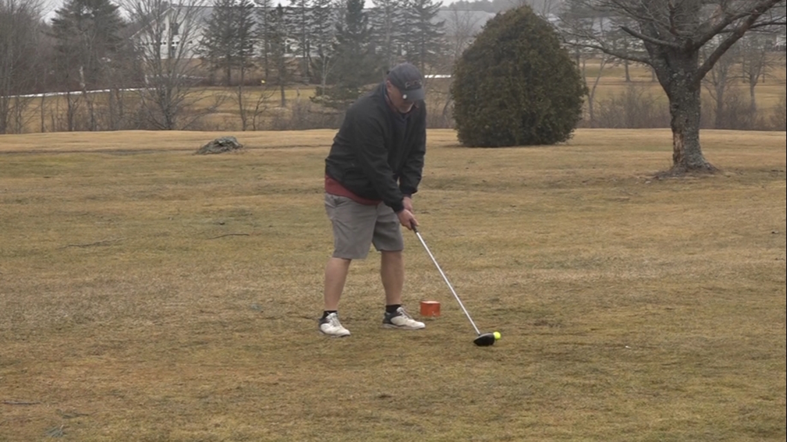 Maine golfers enjoy early start to golf season | newscentermaine.com