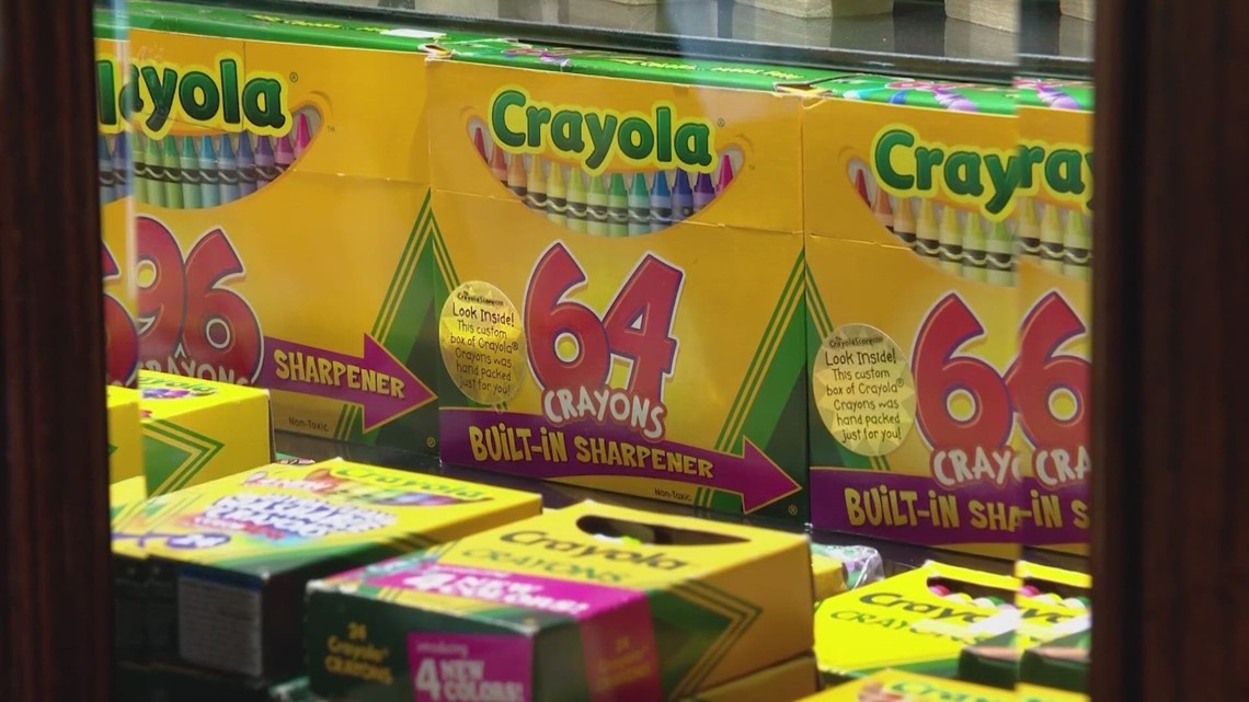 Texas man has a collection of 50,000 crayons | newscentermaine.com