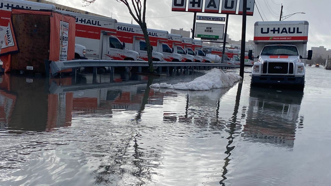 U-Haul facility on Marginal Way in Portland sees flooding ...