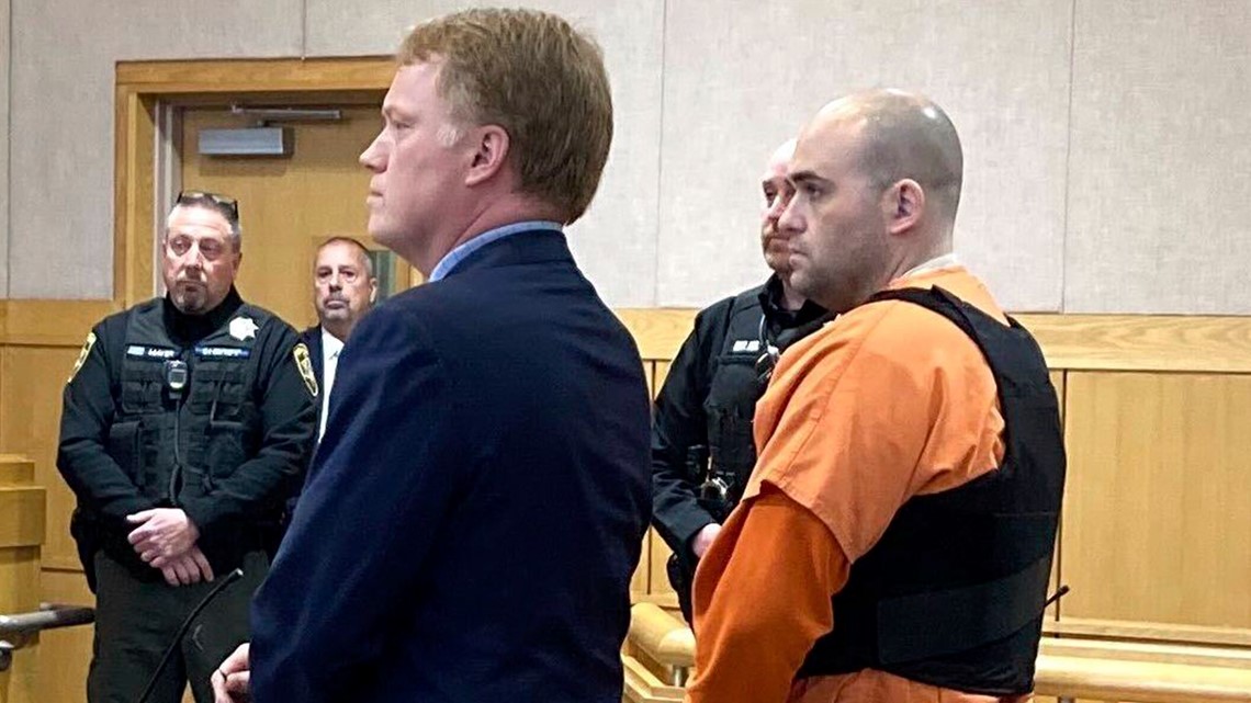 Portland reporter talks with man accused of killing four ...