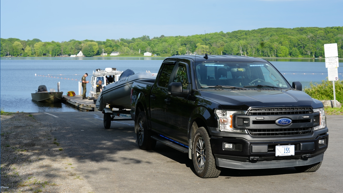 Divers retrieve body of missing boater on Chickawaukie Pond Sunday ...