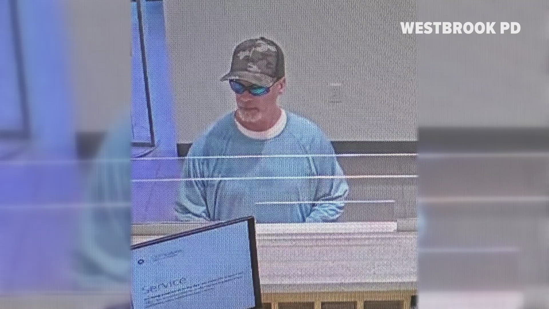 Police search for suspect in third Portland area bank robbery this week ...