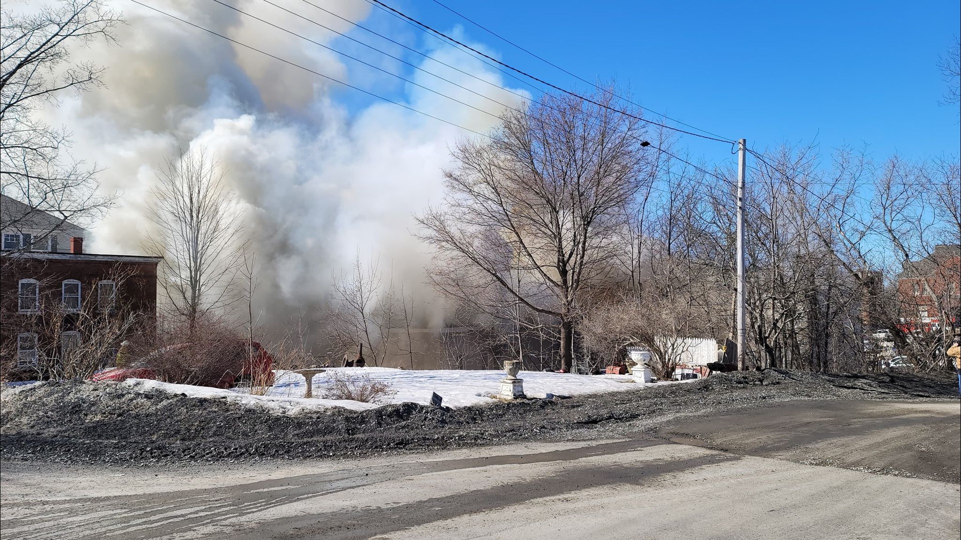 Several injured in northern Maine apartment fire | newscentermaine.com