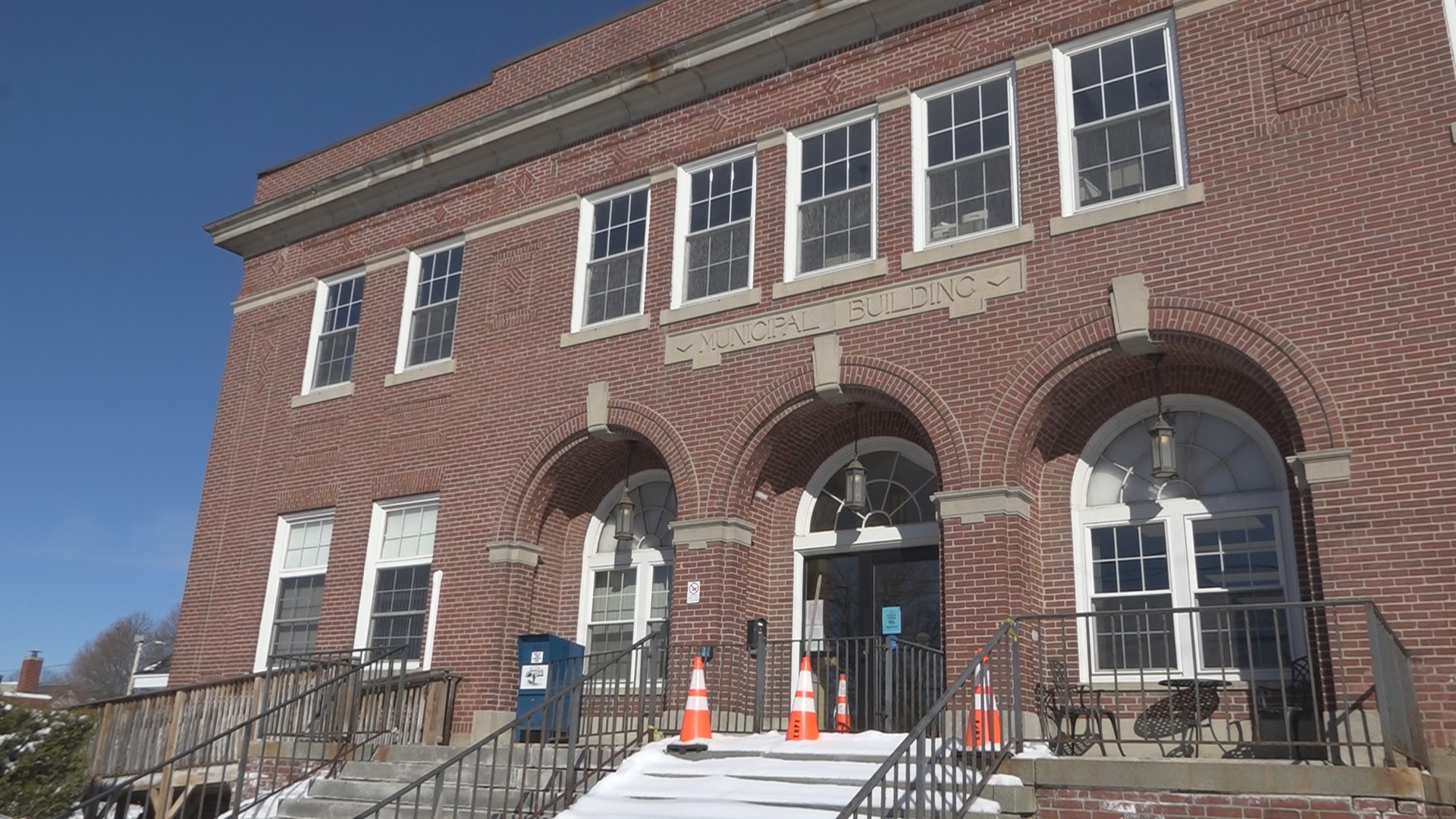 Lewiston councilor Iman Osman steps aside amid controversies, mayor ...