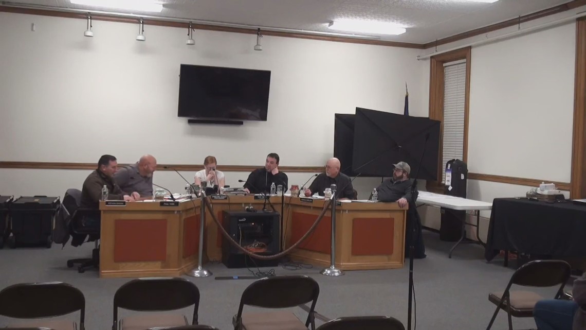 Report alleges Skowhegan selectman violated town code | newscentermaine.com Report alleges Skowhegan selectman violated town code | newscentermaine.com