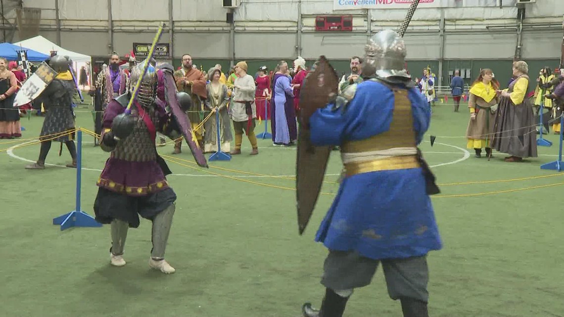 Armored 'medieval' fighters swung their swords in Portland Saturday ...