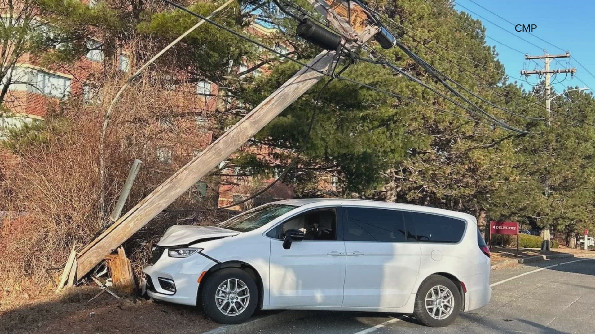 Crash knocks out power at the Portland Jetport | newscentermaine.com