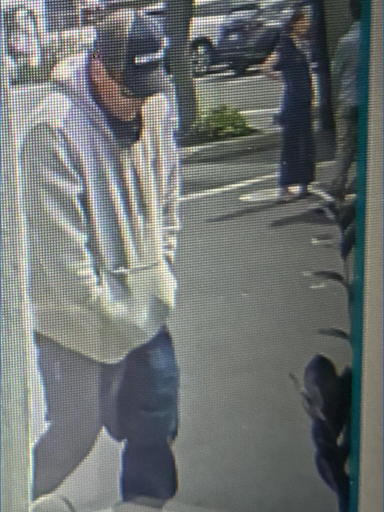 Portland, Maine police seek suspect in Kennebec Savings Bank robbery ...