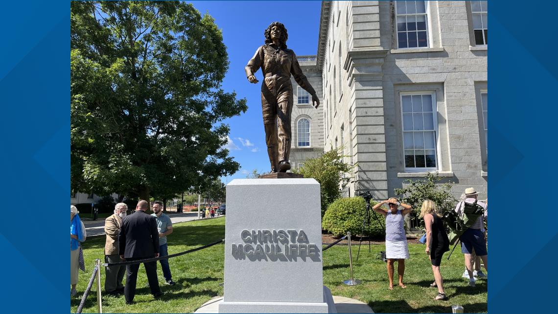 Statue unveiled honoring Christa McAuliffe, teacher onboard Challenger ...