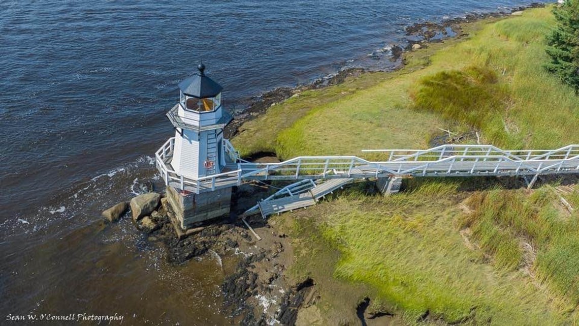Doubling Point Lighthouse bridge collapses, injuring several | newscentermaine.com