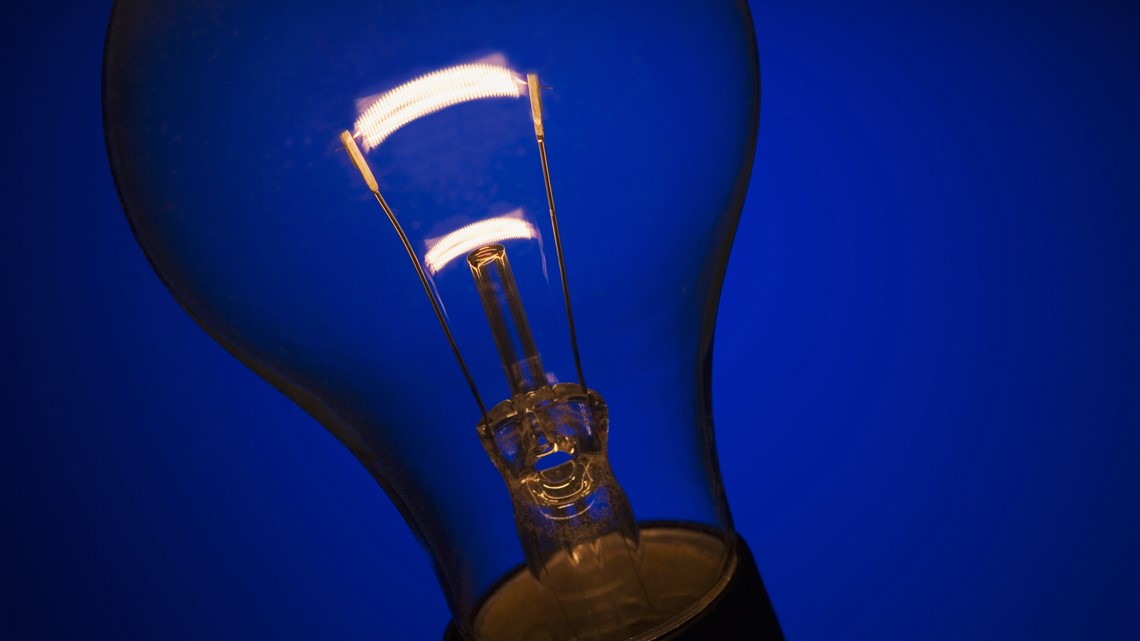 Retailers testing blue lights to ward off drug users | newscentermaine.com
