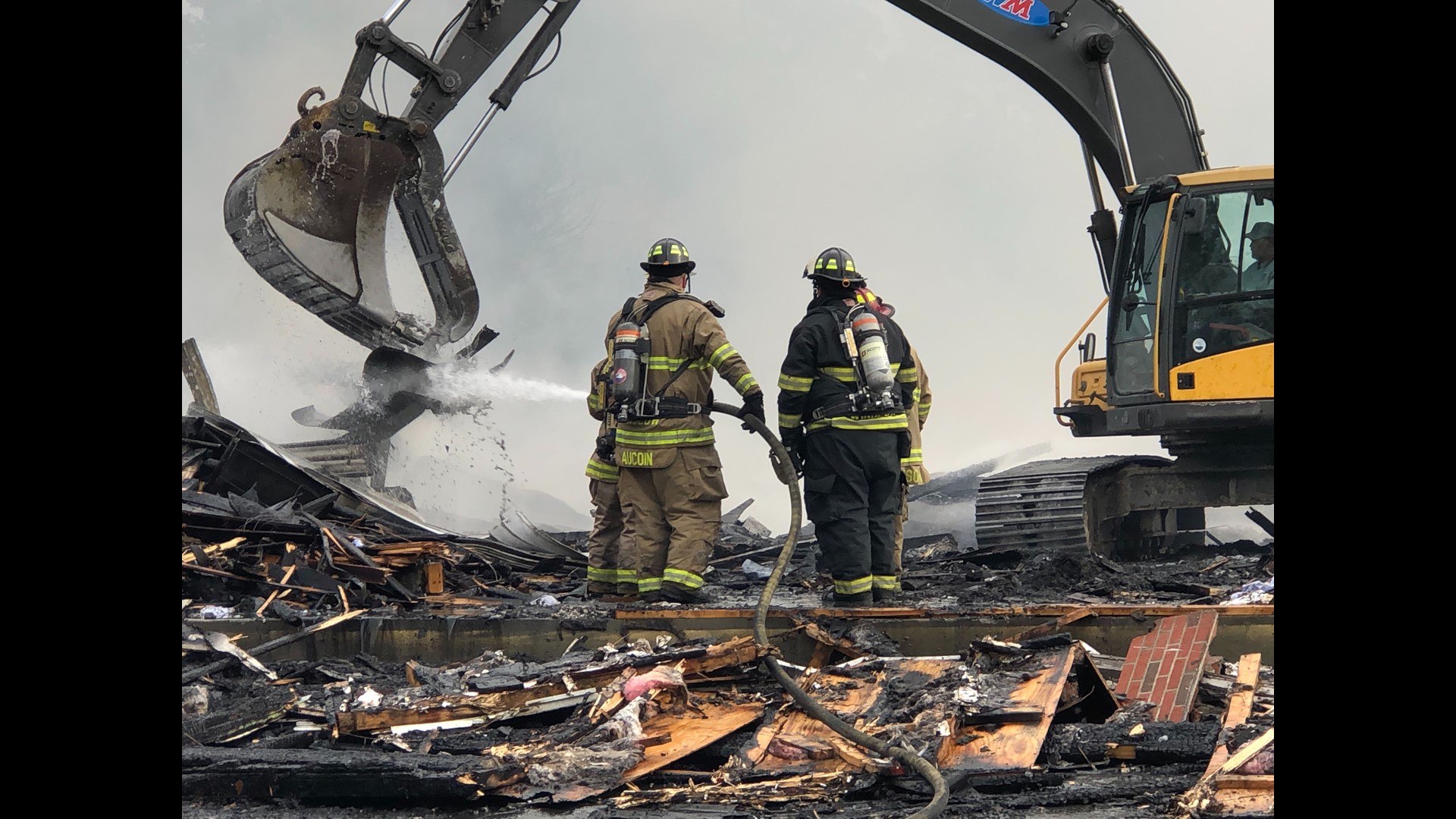 Winslow fire 'complete and utter devastation,' witness says ...