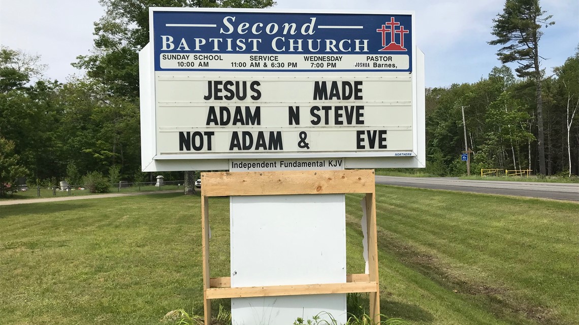 Controversial church sign in Palermo vandalized | newscentermaine.com