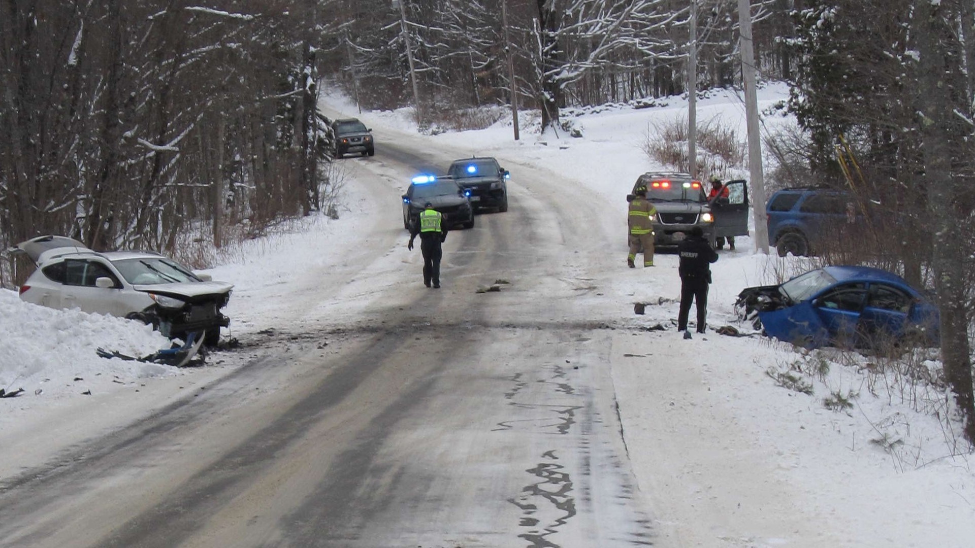 Snow-covered roads likely cause of fatal crash in Wayne ...