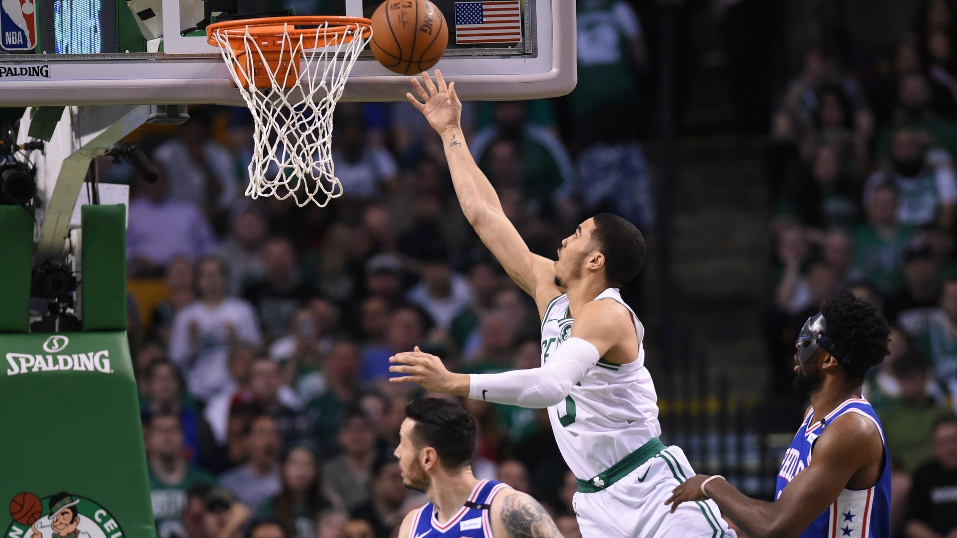 Tatum ices 76ers with clutch free throws | newscentermaine.com
