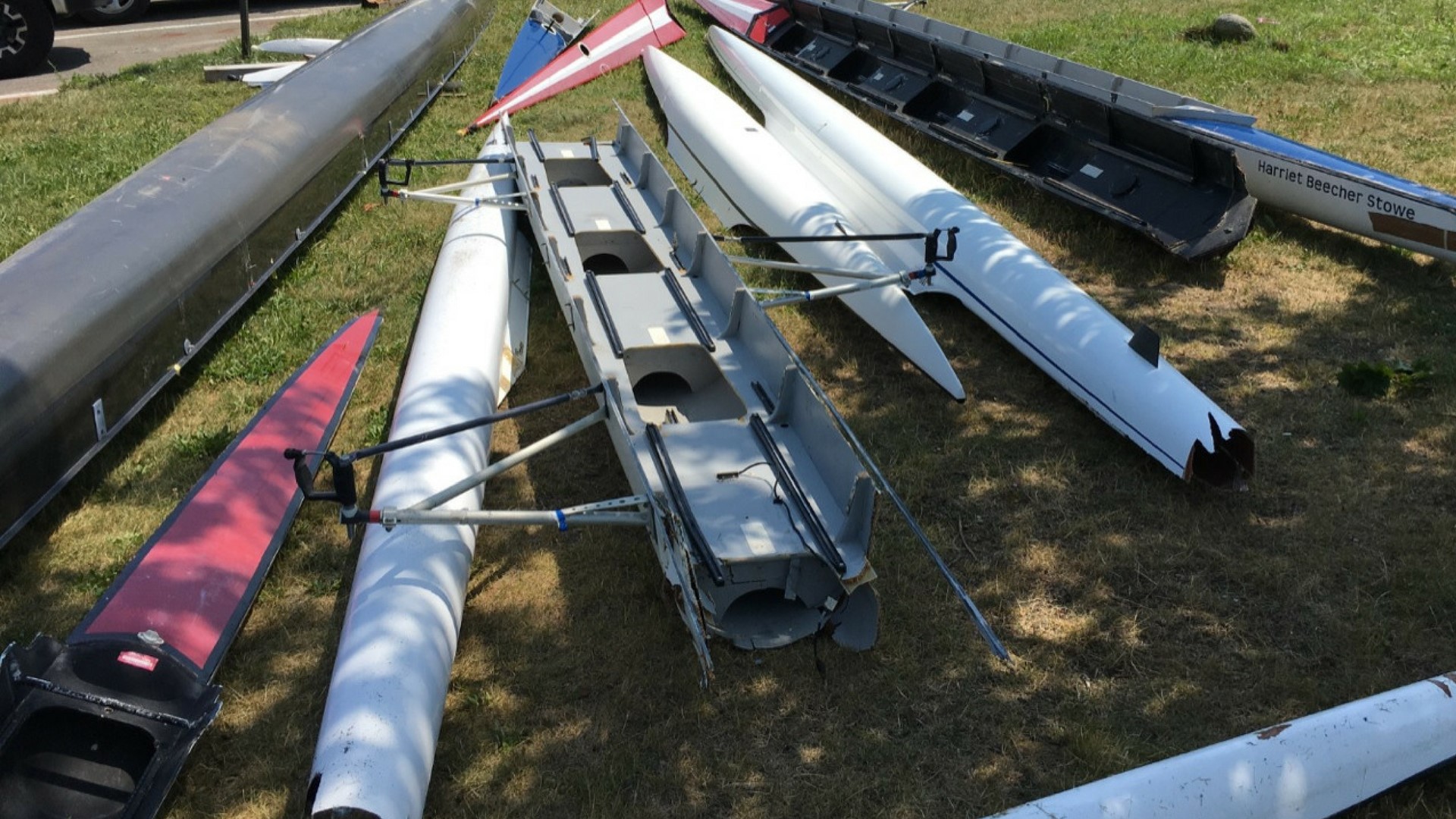 Rowing fleet wrecked without leaving dry land | newscentermaine.com