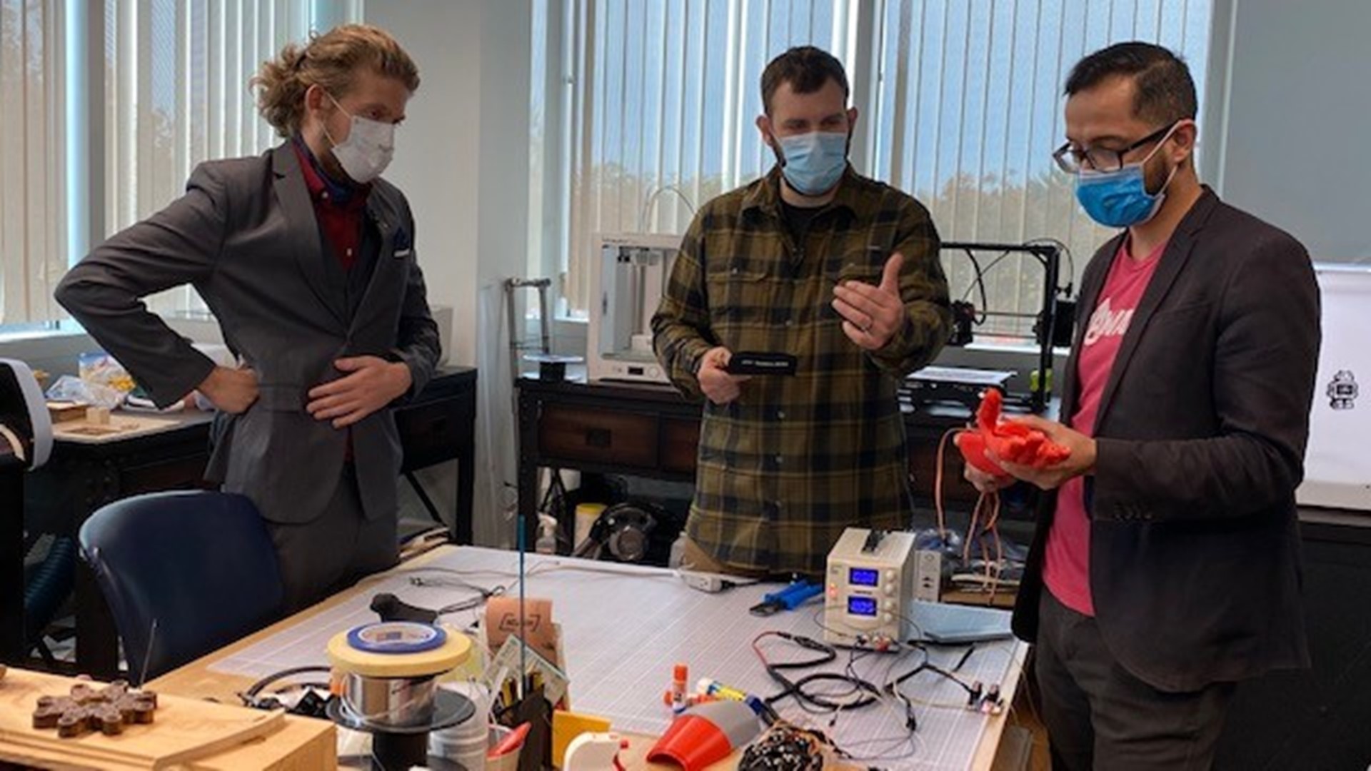 USM students build low-cost prosthetic arm prototypes | newscentermaine.com