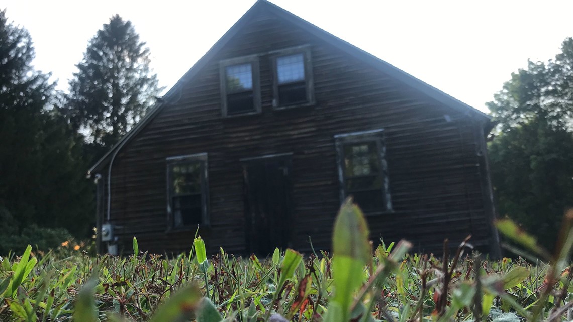 Maine couple calls 'The Conjuring' haunted farmhouse, home ...