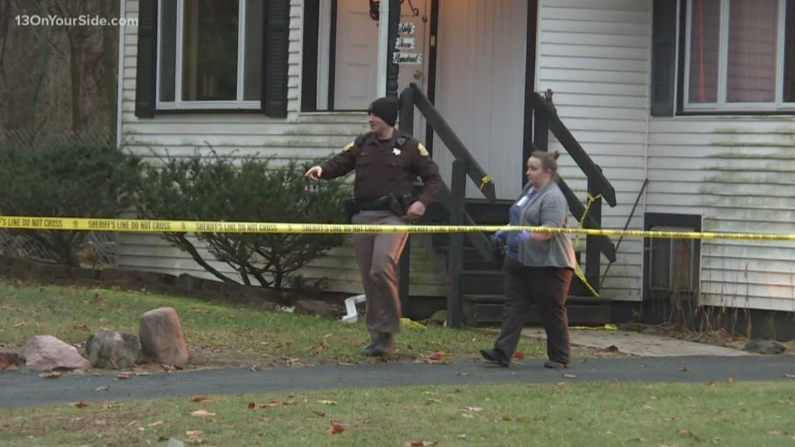 Home invasion turns deadly when father killed, 3 officers injured ...